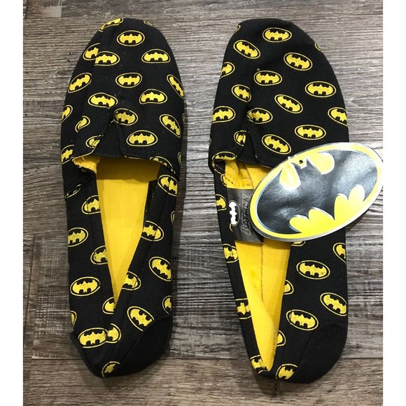 DC Comics | Shoes | Dc Comics Batman Logo Canvas Slip On Flat Shoes ...